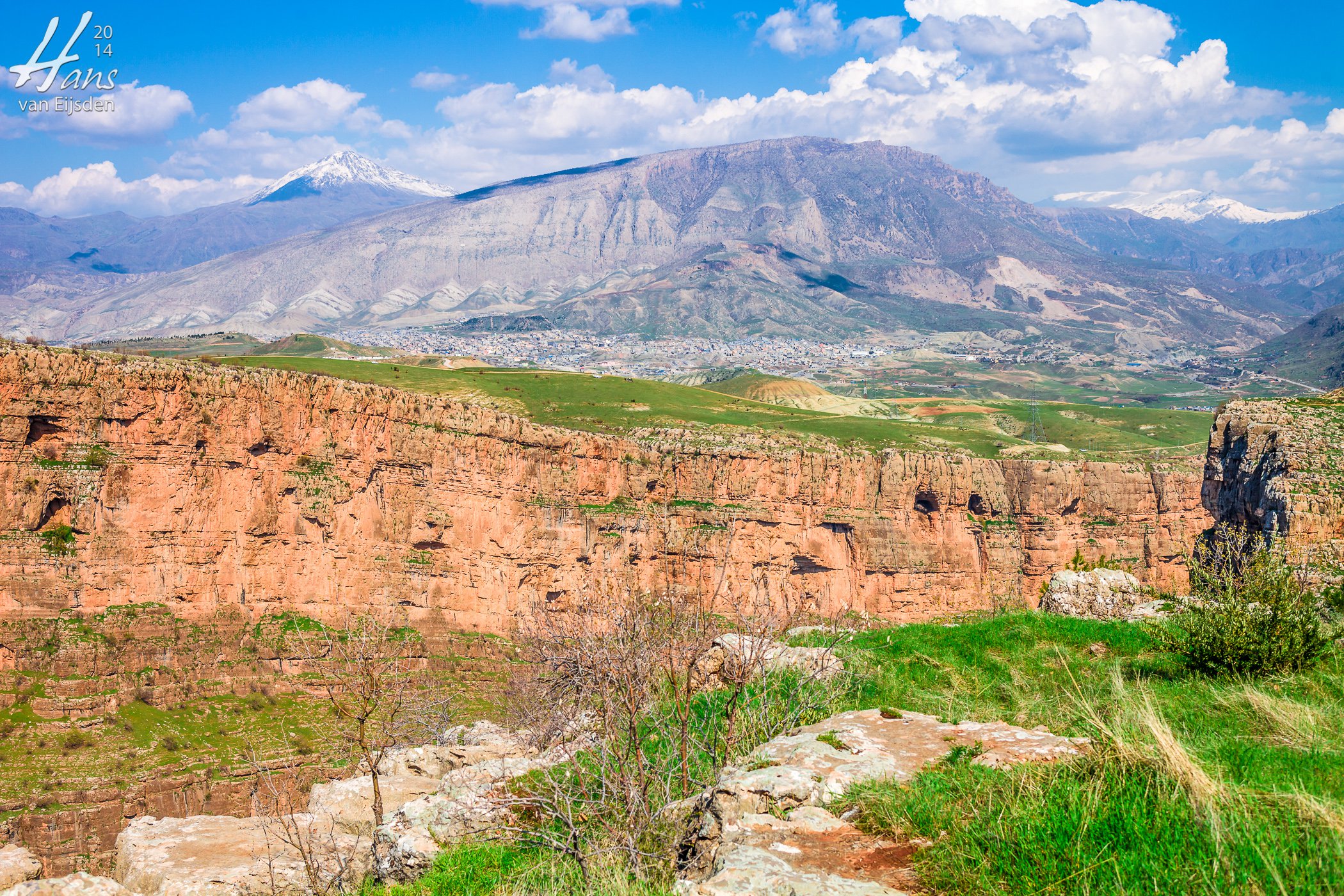 Mountains Of Kurdistan: Tourist Snapshots • Hans van Eijsden Photography